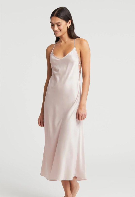 STUNNING GOWN – Expect Lace